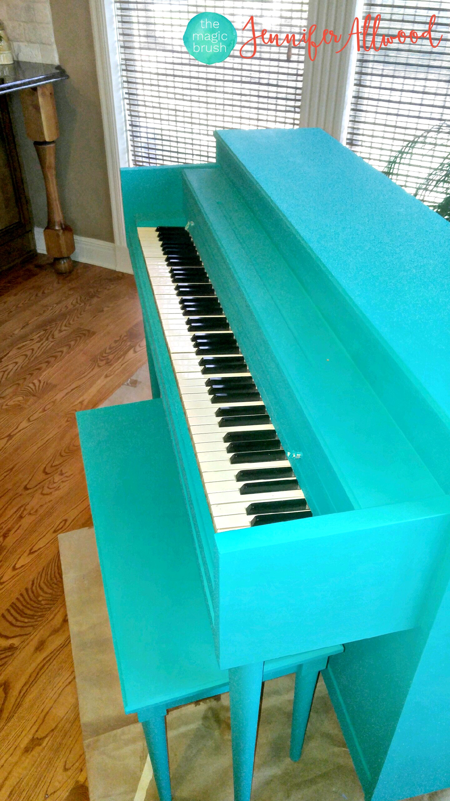 How to make a painted piano with chalk-type paint | Magic Brush