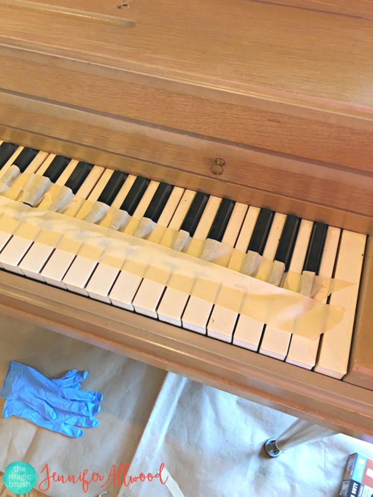 How to make a painted piano with chalk-type paint | Magic Brush