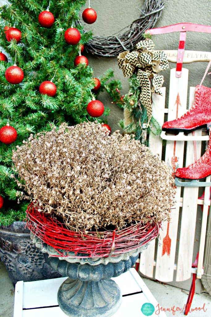 Spray Painted Mums - add Christmas sparkle to the porch | Magic Brush